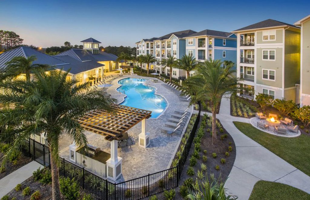 Community Management Services | Leland Lifestyles